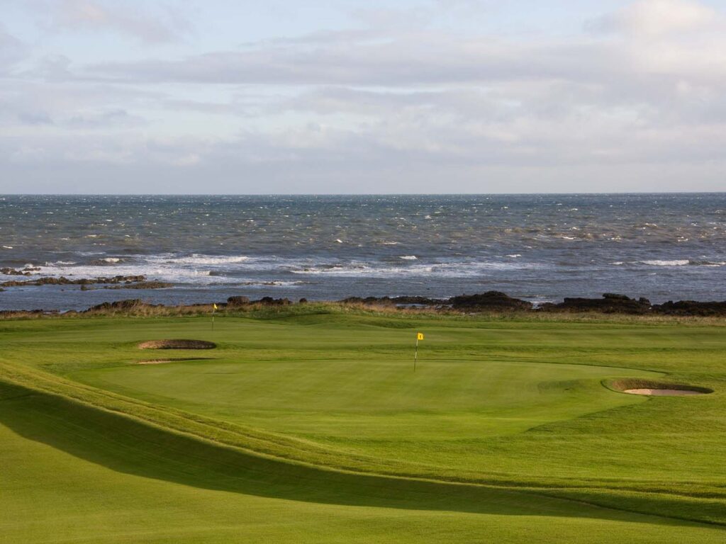 Explore Crail Golfing Society: A Must-Play in St. Andrews